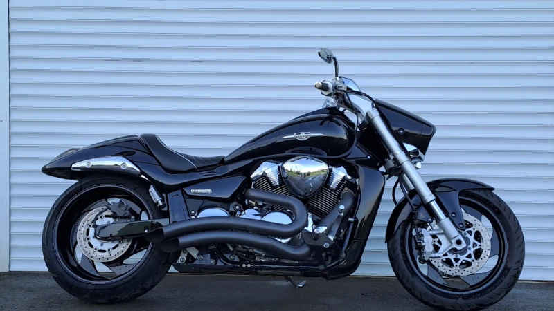 Suzuki Intruder M1800r Black Edition